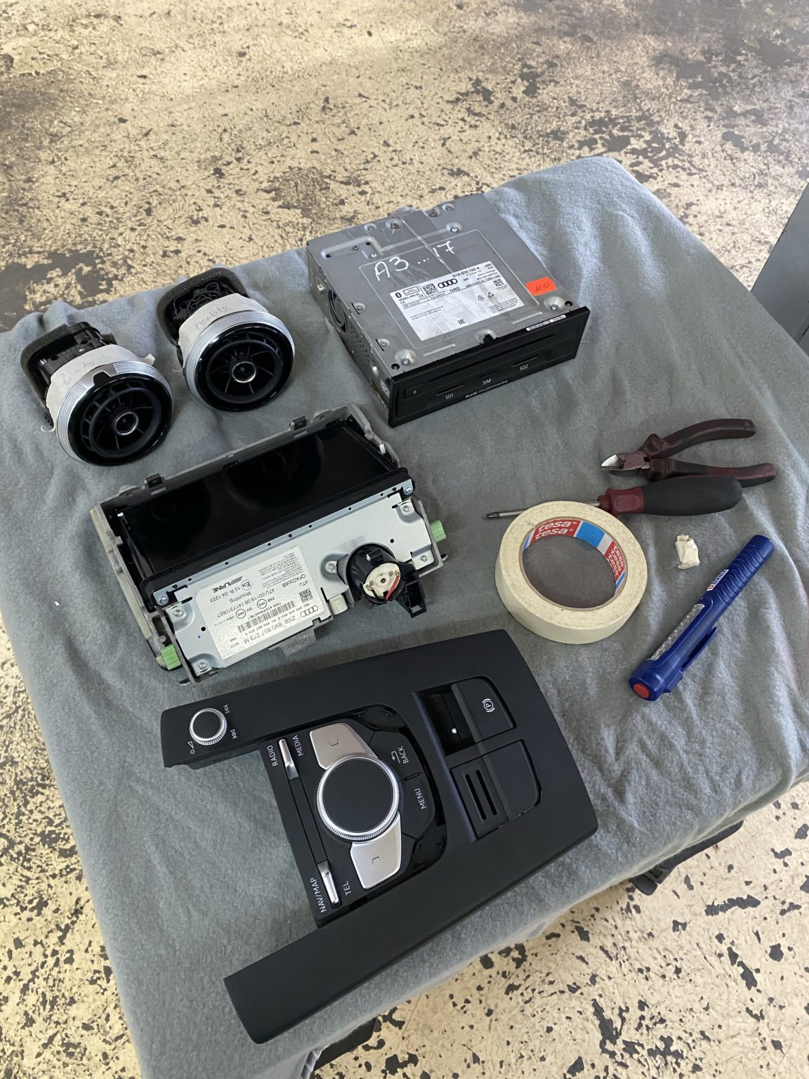 Audi A3 (8V) MIB2 Nachrüstung - fahrzeug-codierung.ch