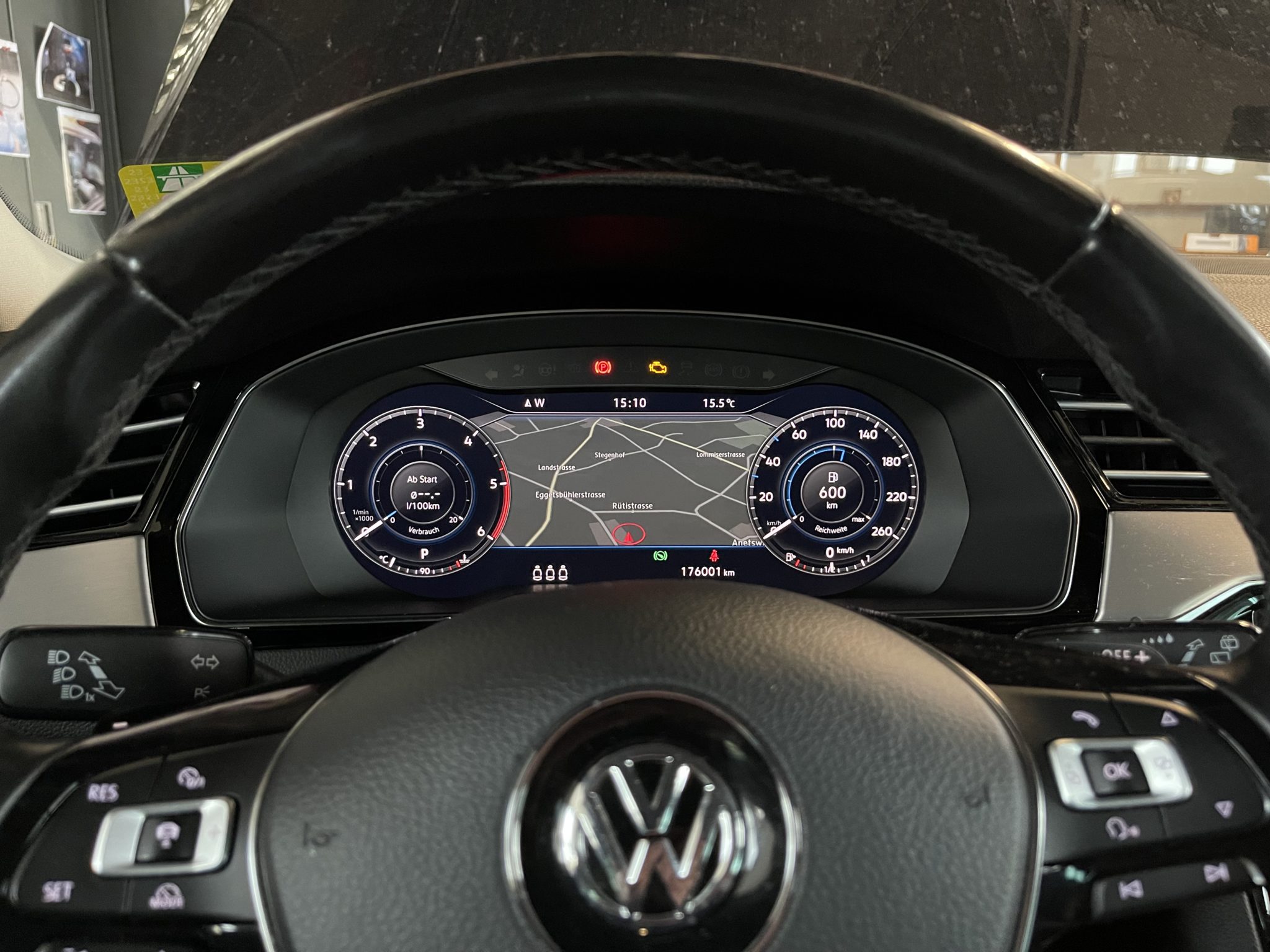 VW Passat (B8) Virtual Cockpit Nachrüstung / Retrofit – fahrzeug ...
